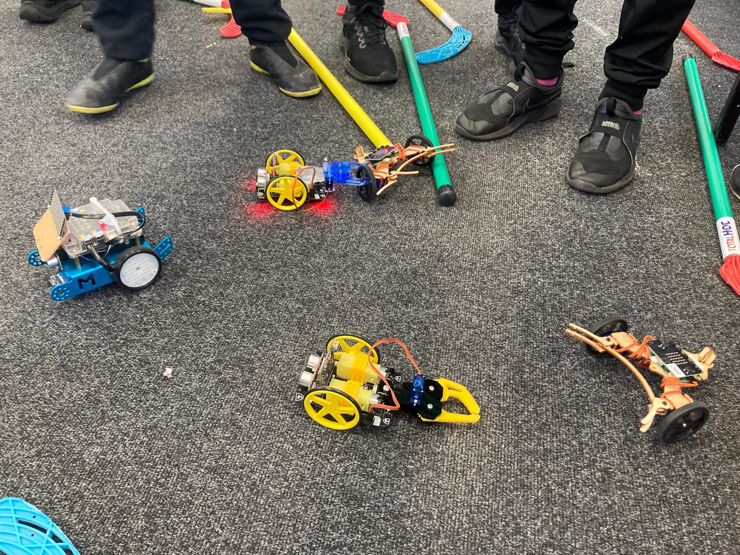 Robot Racing Club – Flickernet